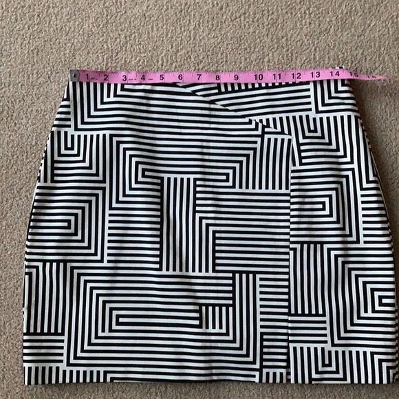 kate spade | Skirts | Kate Spade Black And White Geometric Mini Skirt ...